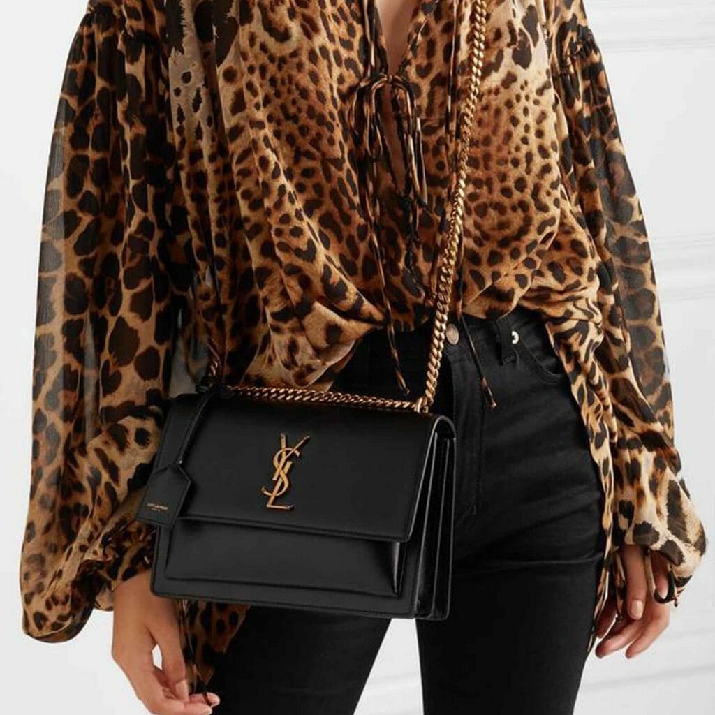 YSL Saint Laurent Sunset Medium Bag Black And Gold Handbagholic YSL Saint Laurent Sunset Medium Bag Black And Gold Handbagholic